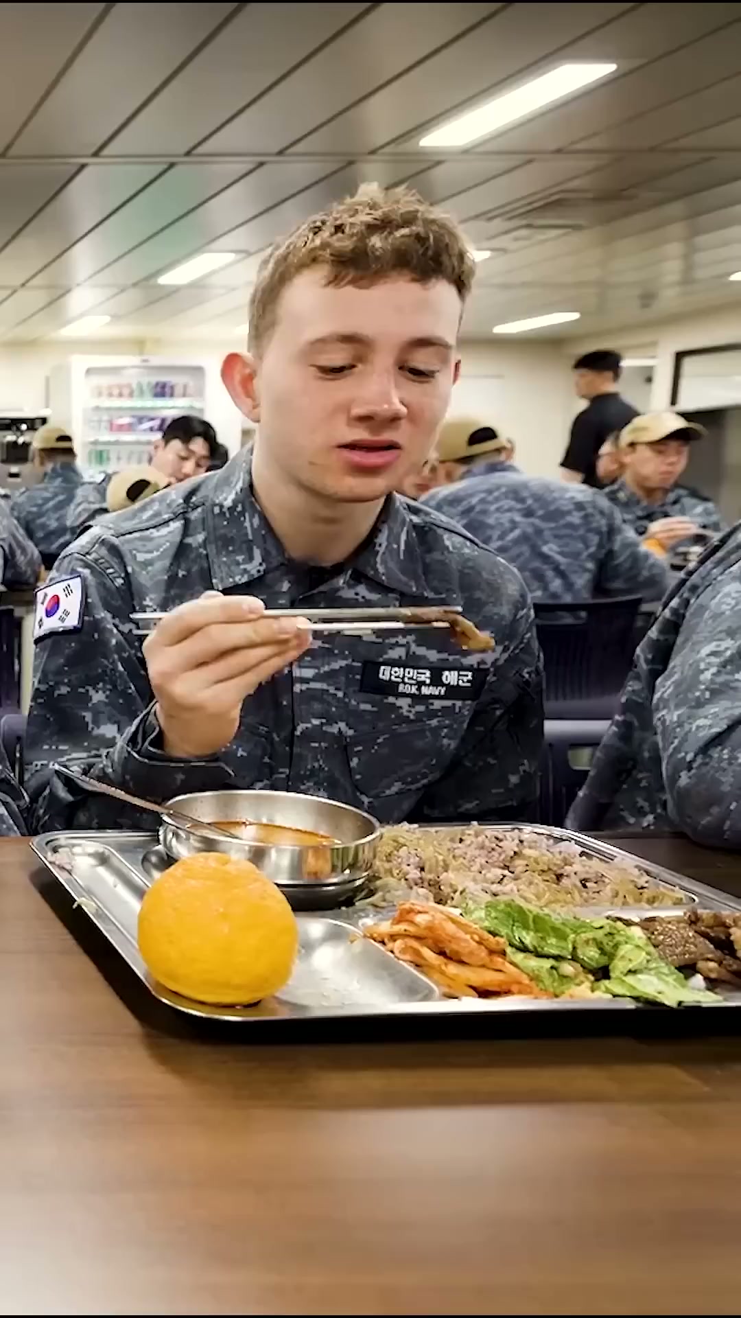 LA galbi surprise: Restaurant-quality food in a military cafeteria!