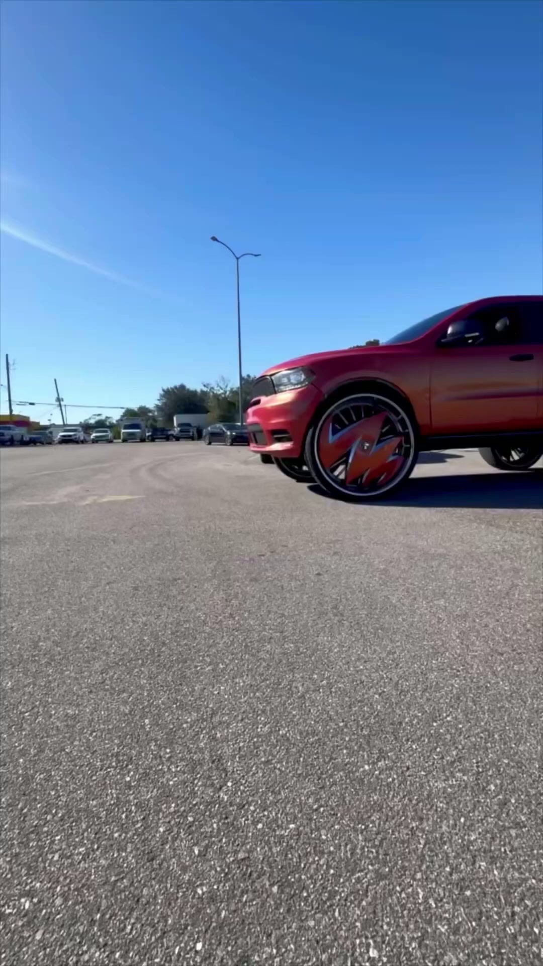 Dodge Durango on 32’s DUB Floaters