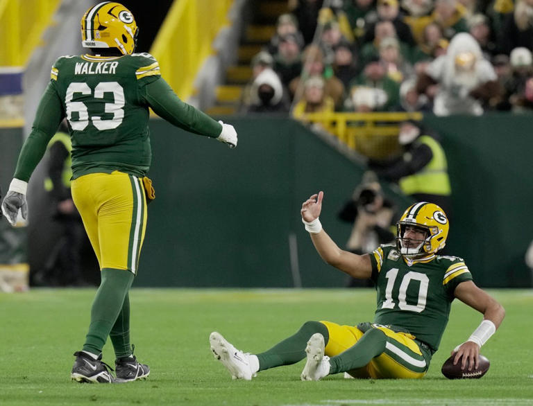 Green Bay Packers player Rasheed Walker arrested on gun charge at NYC’s ...