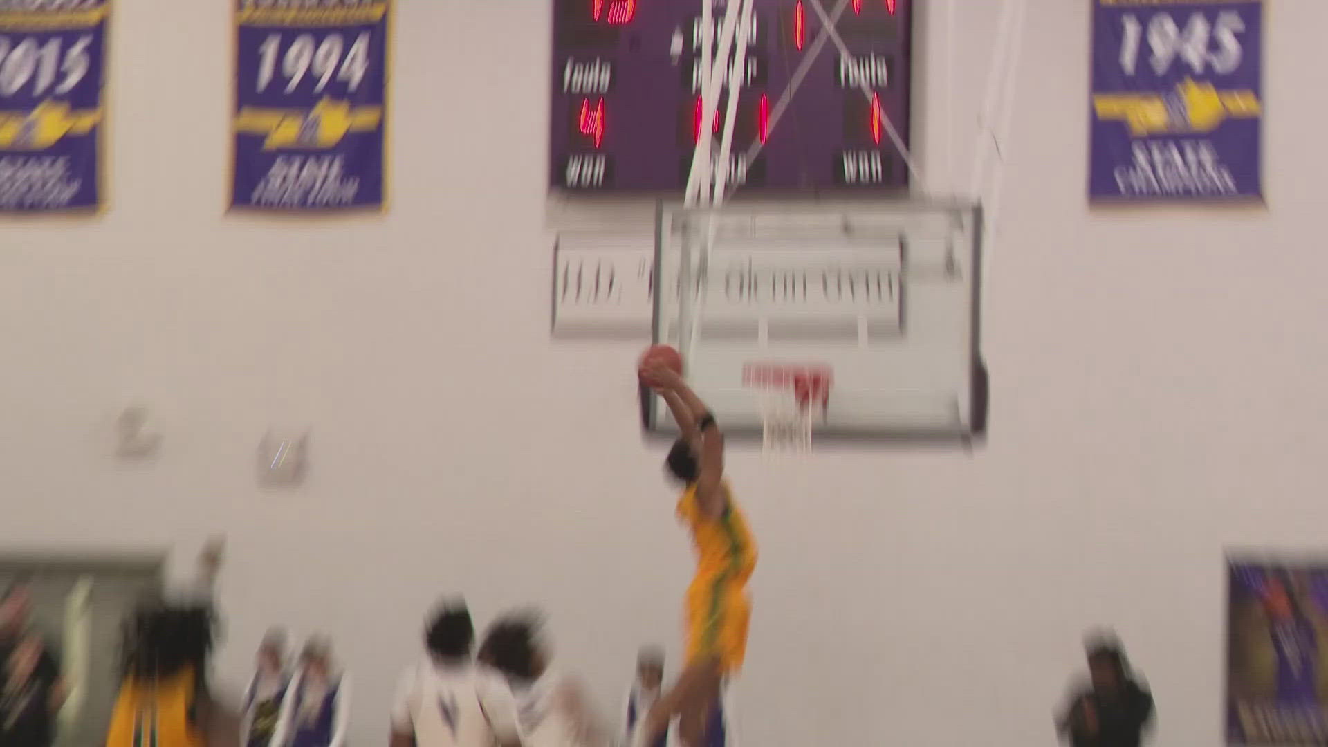 St. X tops Male 83-68: Jordan Williams leads with 18 points