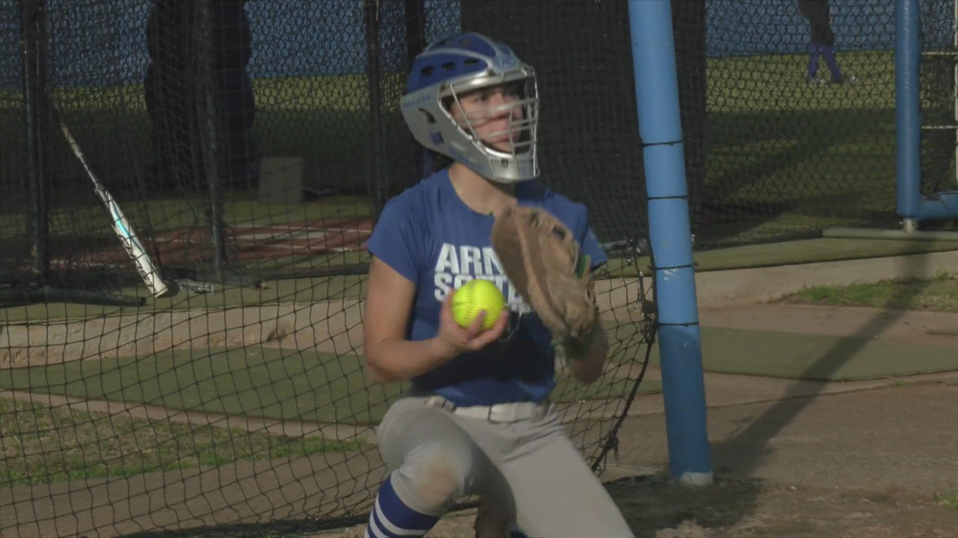 Arnold rebuilds and dedicates upcoming season to Rick Green