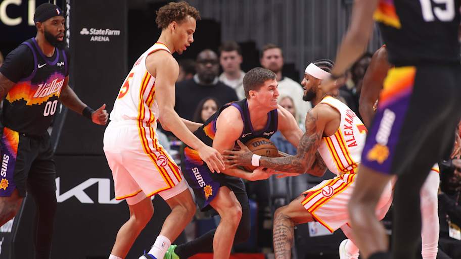 Takeaways and player grades: Hawks get another much-needed win against ...