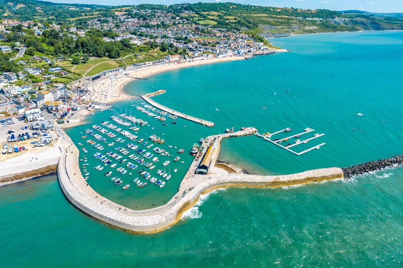 'Most beautiful' town near Somerset with gorgeous beaches has something ...