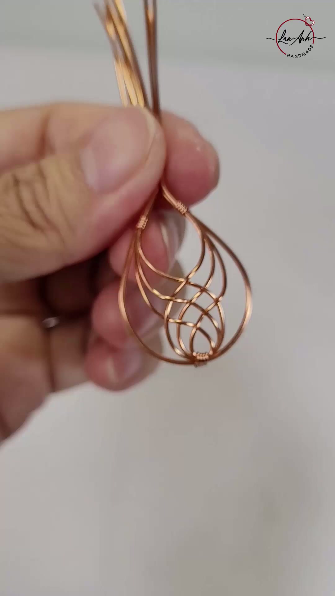 #shortsvideo | Wrap round big stone without holes | Criss-cross wire ...