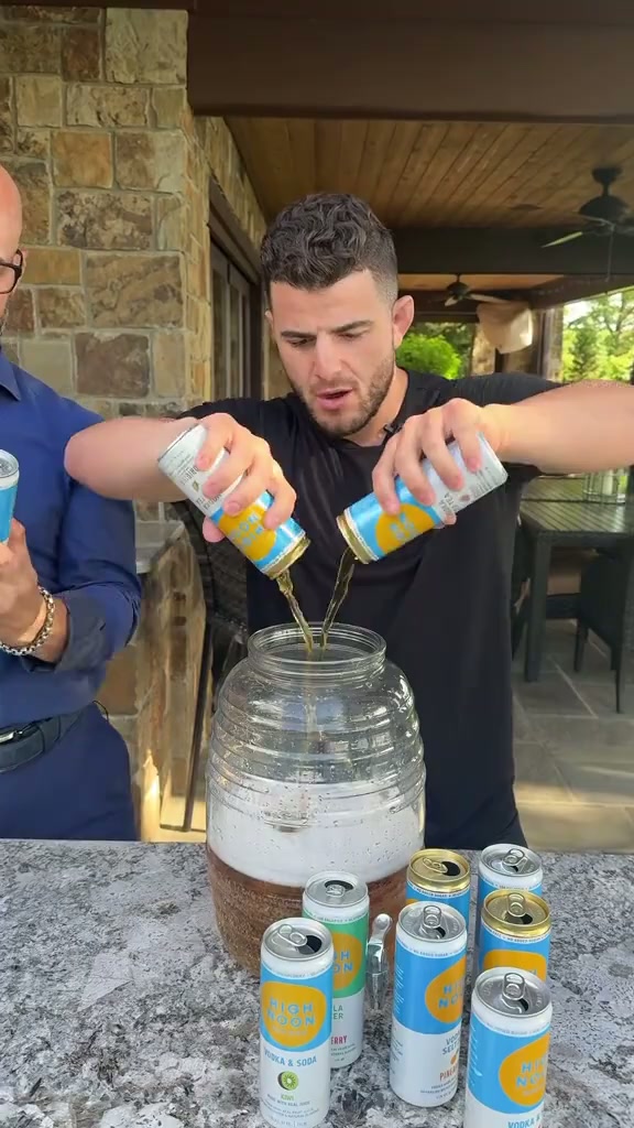 22 flavored High Noon