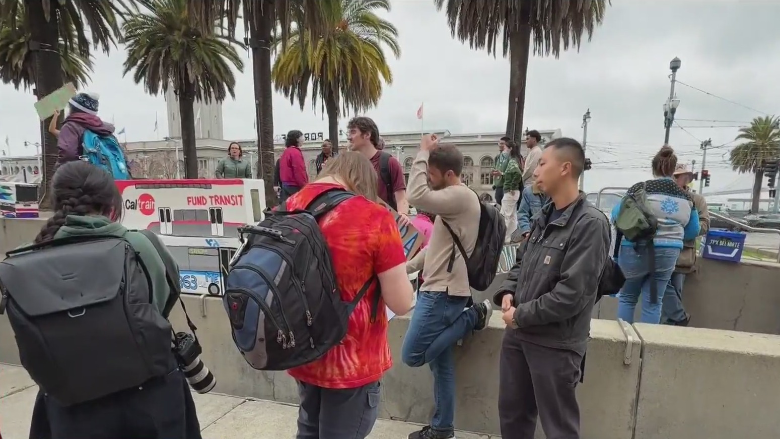 Bay Area volunteers collect signatures to get regional transportation ...