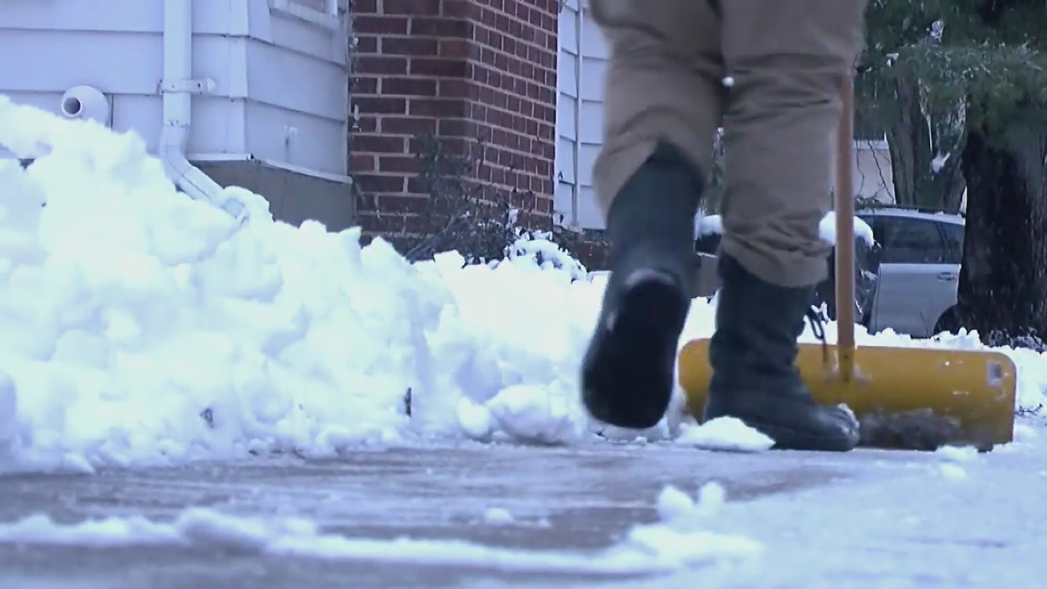 What is Pittsburgh's Snow Angels program?