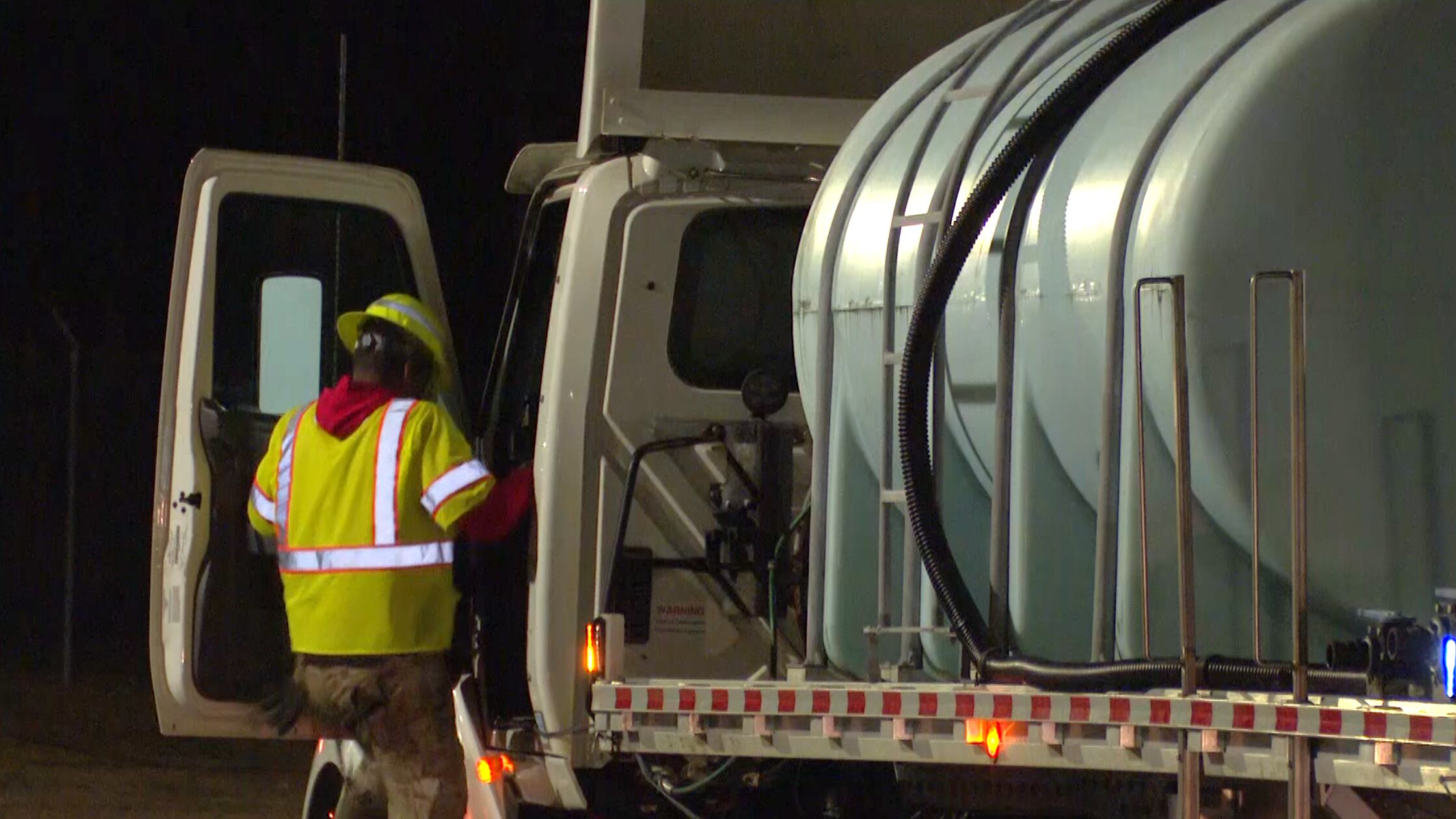 How Ga., SC crews are working to keep roads clear during ice storm