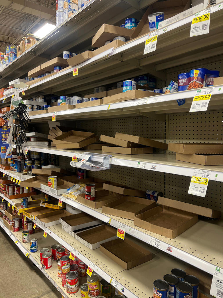 Supermarket shelves empty as USA braces for Winter Storm Fern