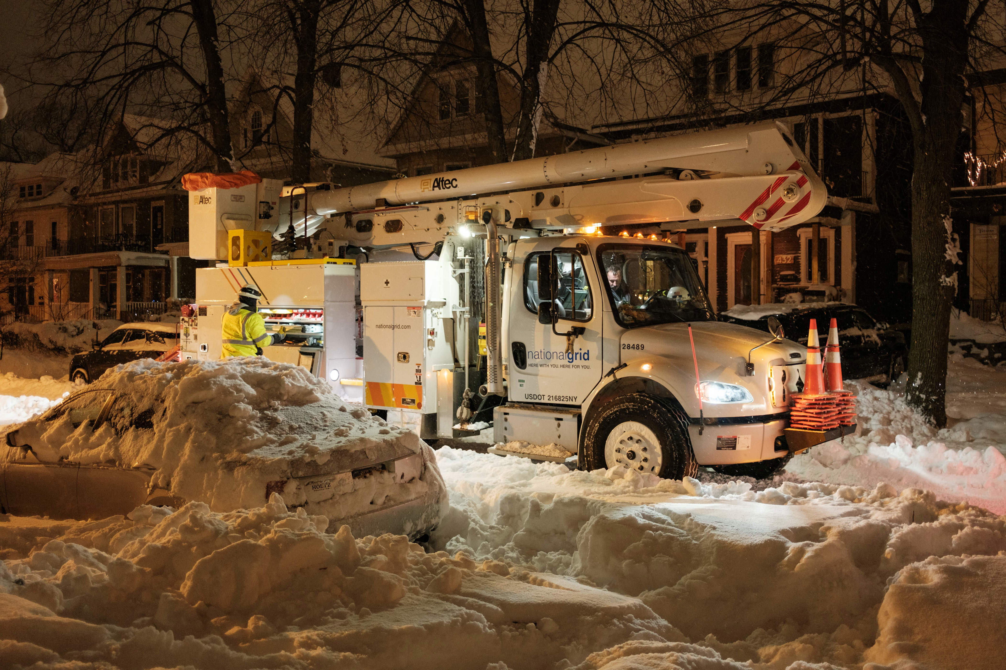 Why long-lasting power outages could be a big problem after the storm