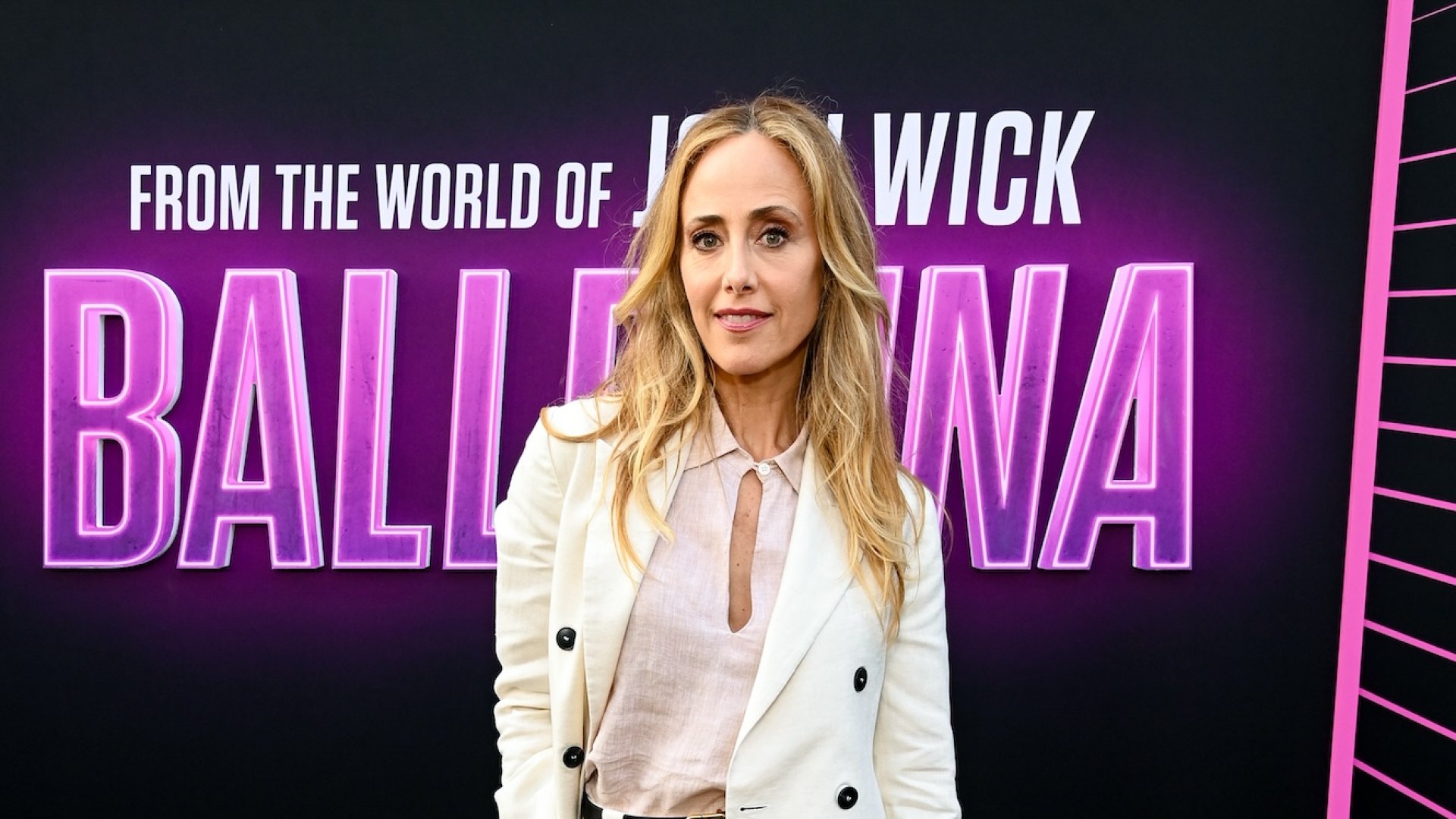 'Grey's Anatomy' star Kim Raver: What's in my bag?