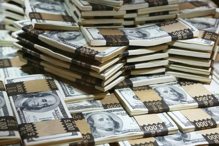 Here's how many Americans have $1 million or more set aside for retirement