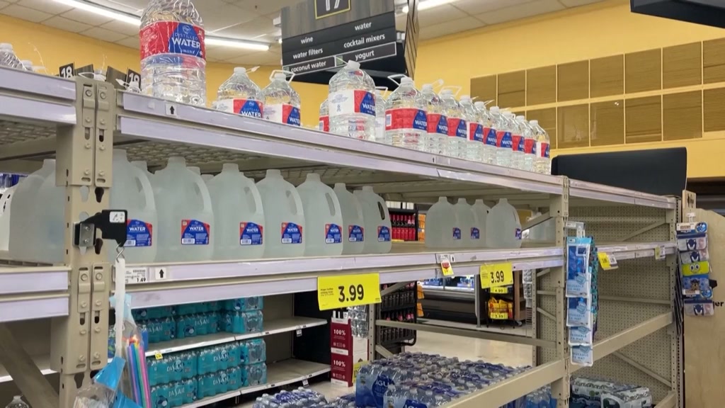 Texas locals scramble at the grocery stores to prepare for the storm