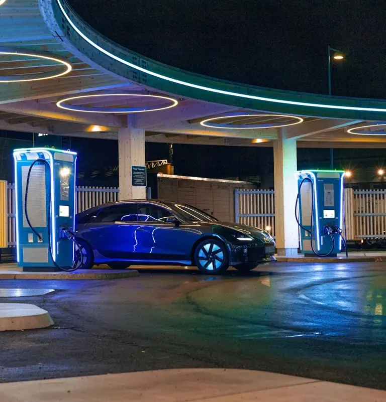 The EV backtrack: Why 1 in 4 owners may return to gas this year