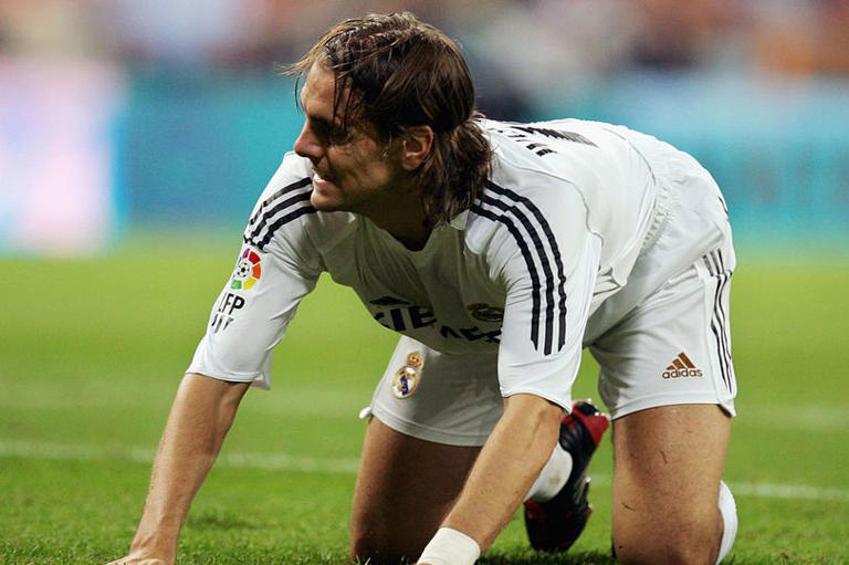 Man Utd coach in transfer flop hell injected botox and did '1,000 sit ...