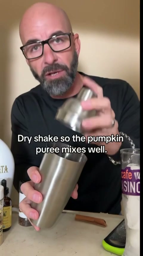 This is my favorite TV channel! 🍸