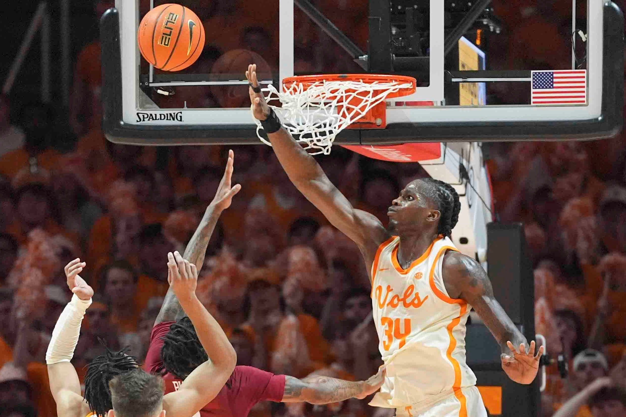 Where to watch Tennessee-Alabama basketball: TV, channel, streaming
