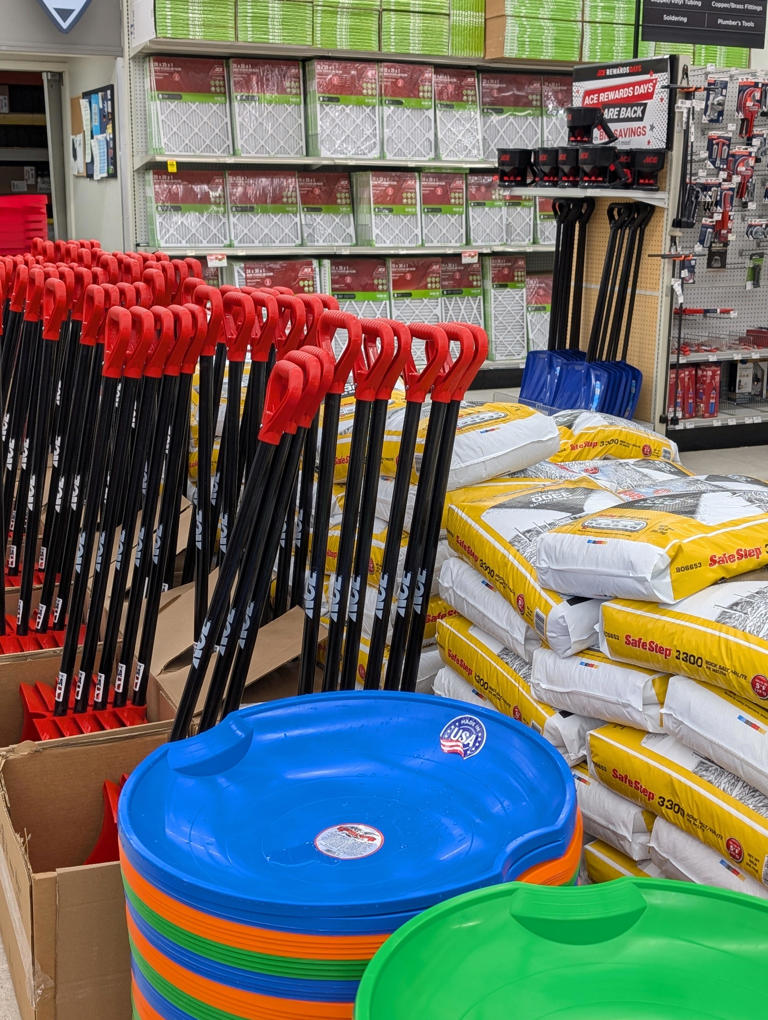 What to do if ice storm in Knoxville shuts off the power