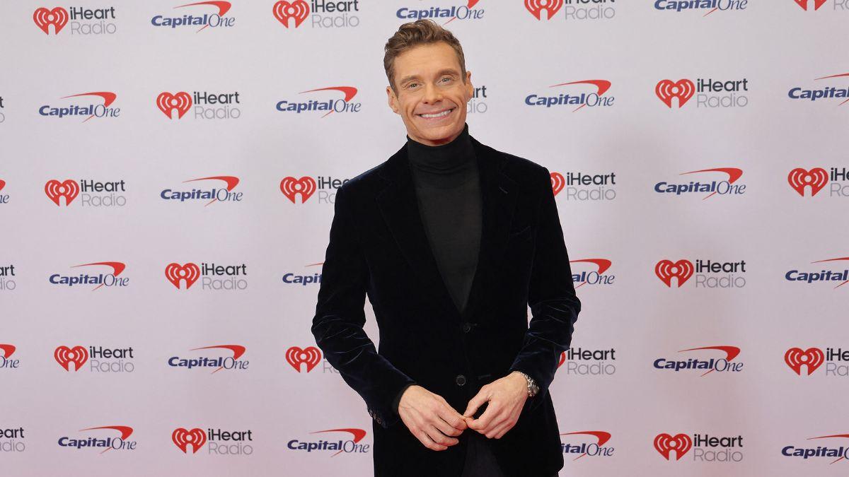 Gym freak Ryan Seacrest sparks fears he's working himself out too hard ...