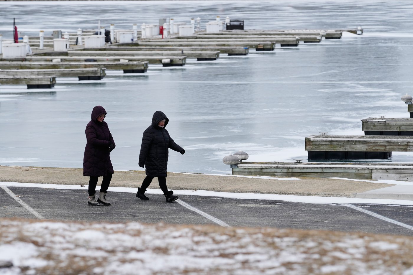 You're at risk of frostbite in this bitterly cold weather. Here's what ...