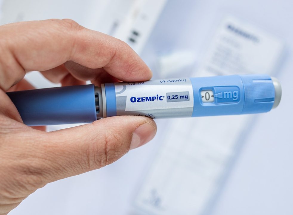 I'm a doctor who prescribes Ozempic and these are the 3 warning signs I ...