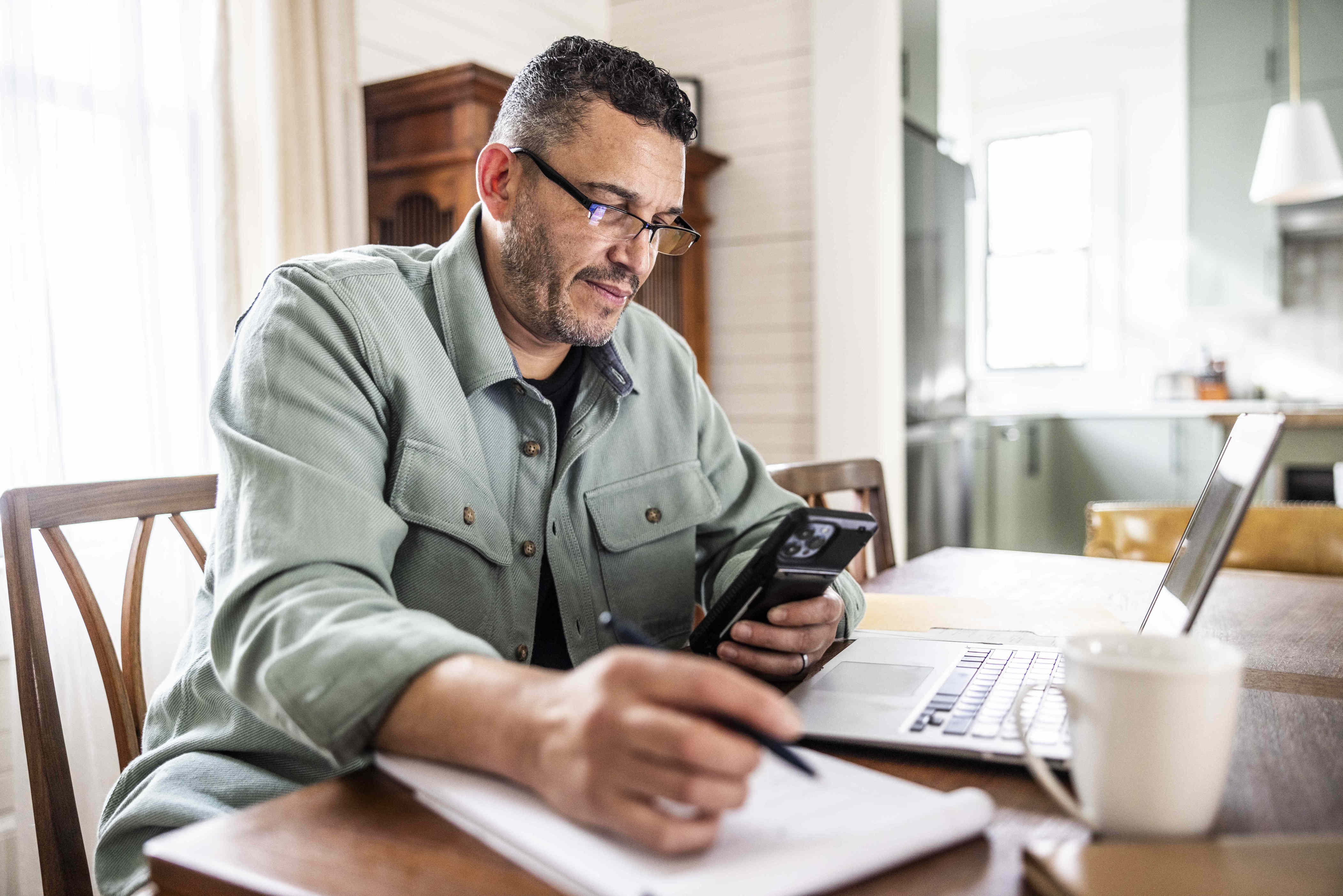 How your debt sizes up to other student loan borrowers ages 50 to 61