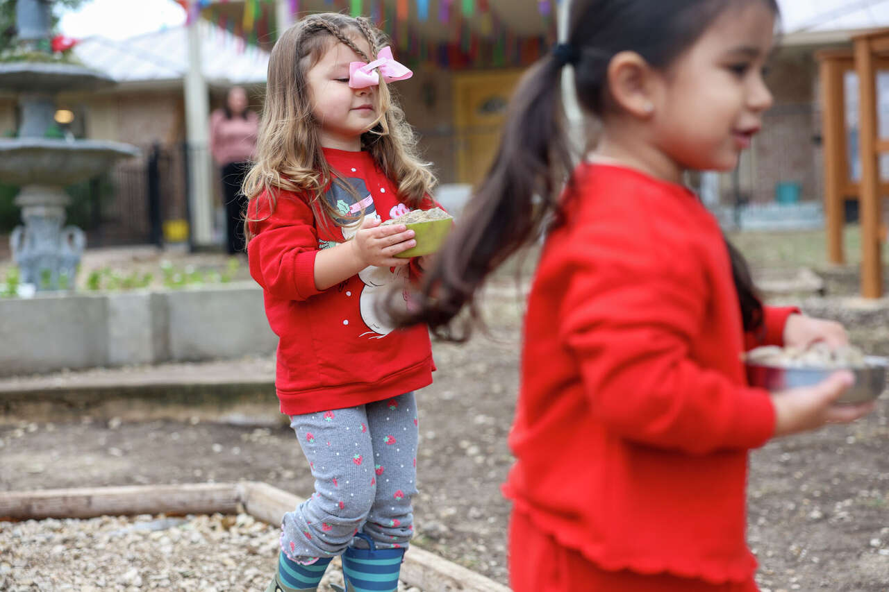 What is a microschool, and why are they expanding in Texas?