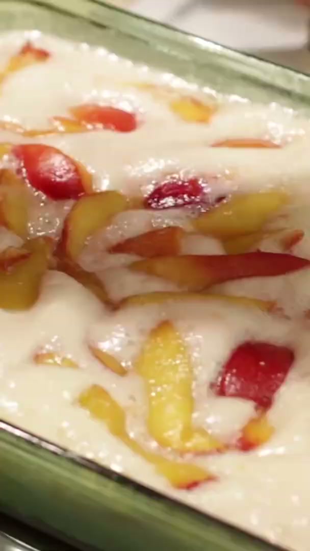 Amazing peach cobbler recipe #shorts