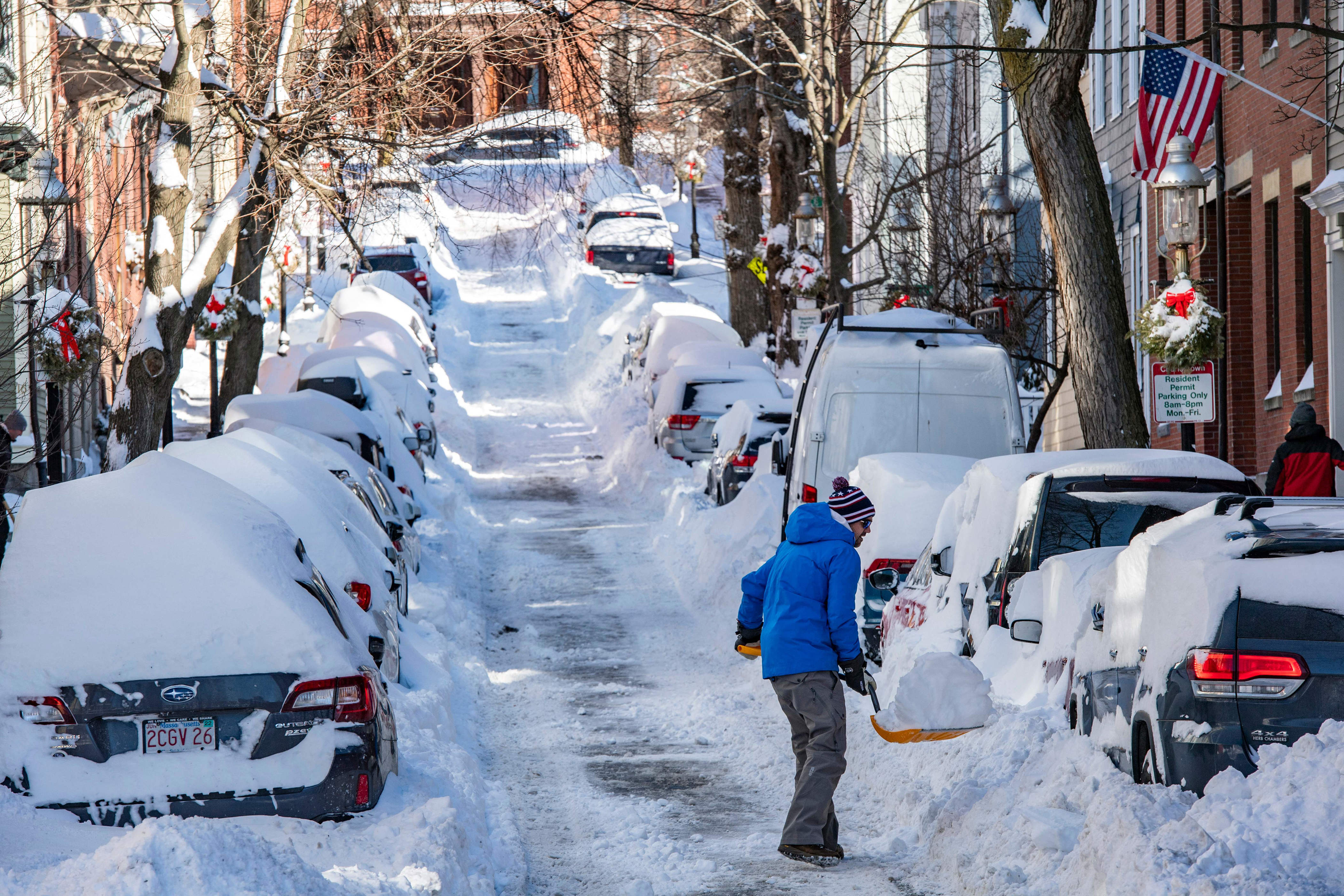 Live updates: Tracking the biggest snowstorm to hit Massachusetts in 4 ...