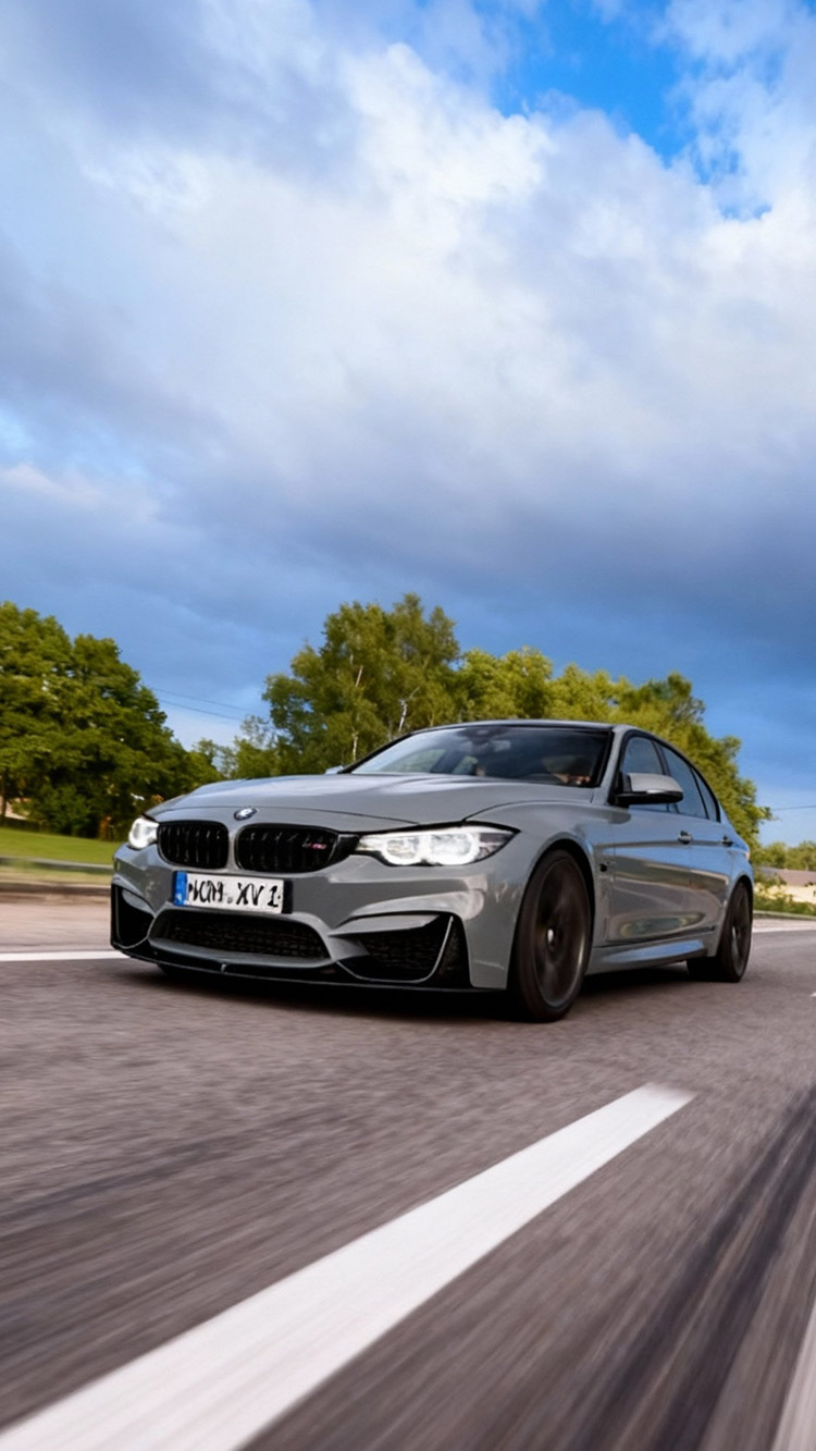 BMW M3 rolling smooth