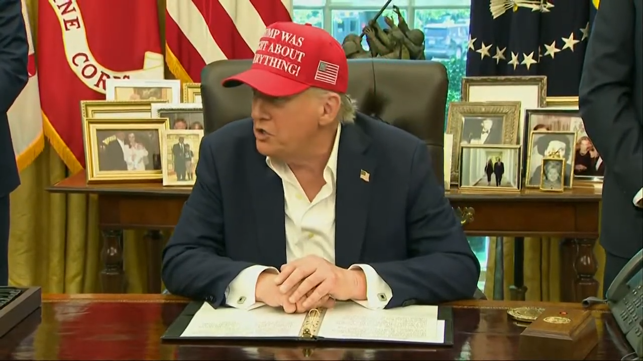 'One poll had us at 19%': Trump throws tantrum, blames negative public ...