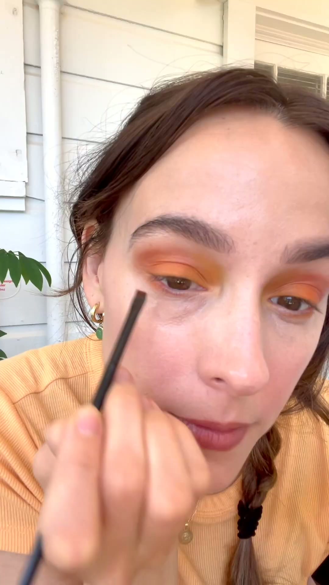 Add a pop of color to your summer makeup!