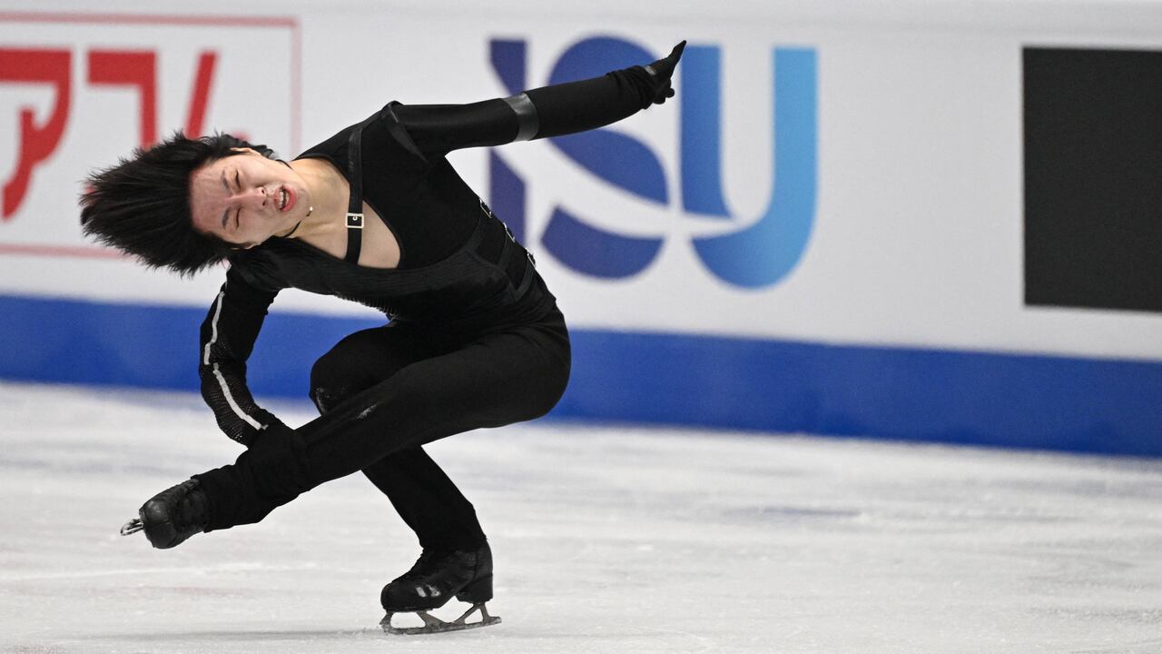 Japan's Kao leads after short program at Four Continents