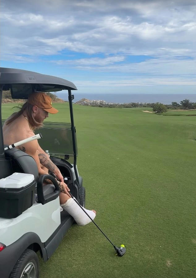 George Kittle plays golf with 49ers teammates days after Achilles tear ...