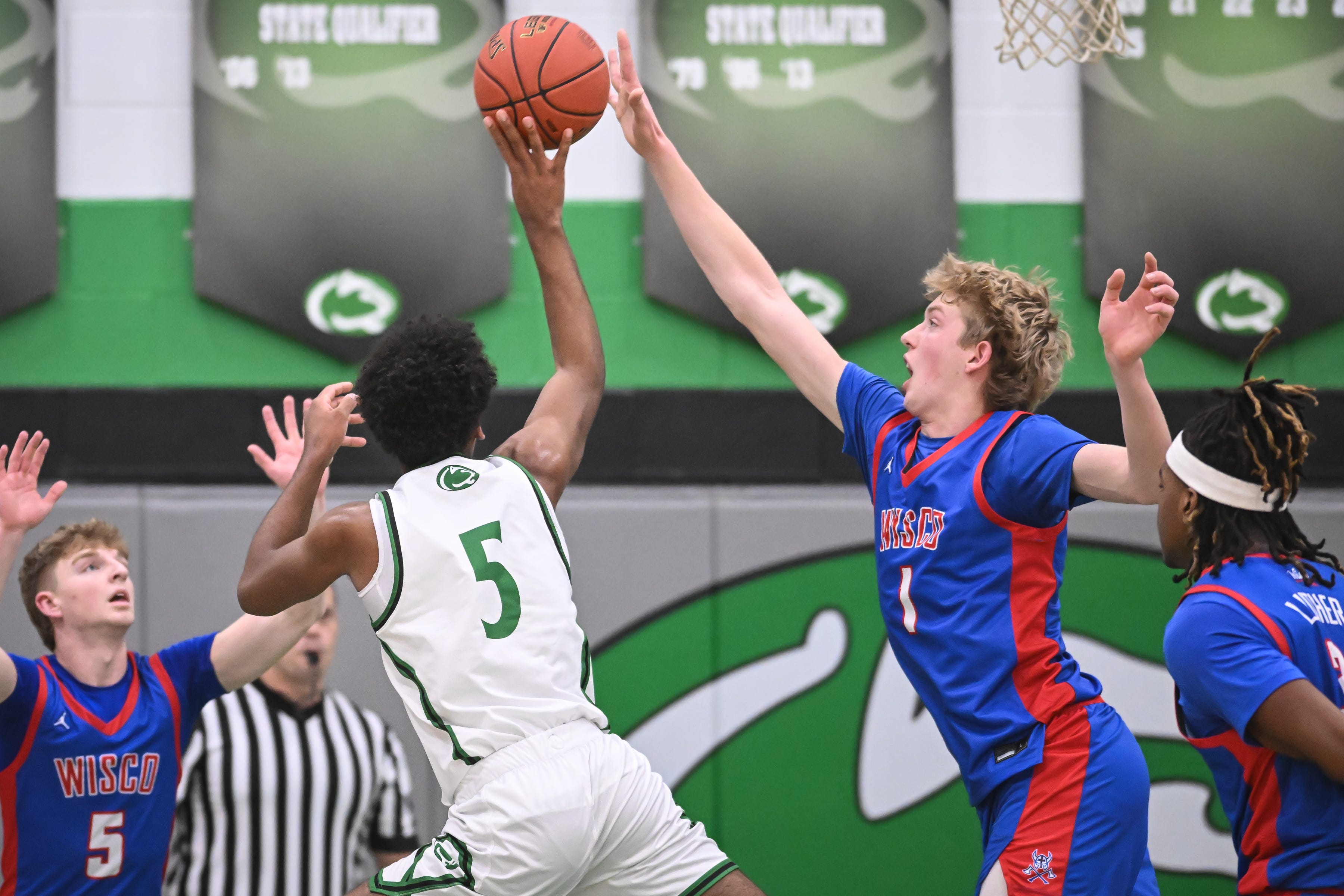 Boys basketball rankings shuffle after meetings of top four teams