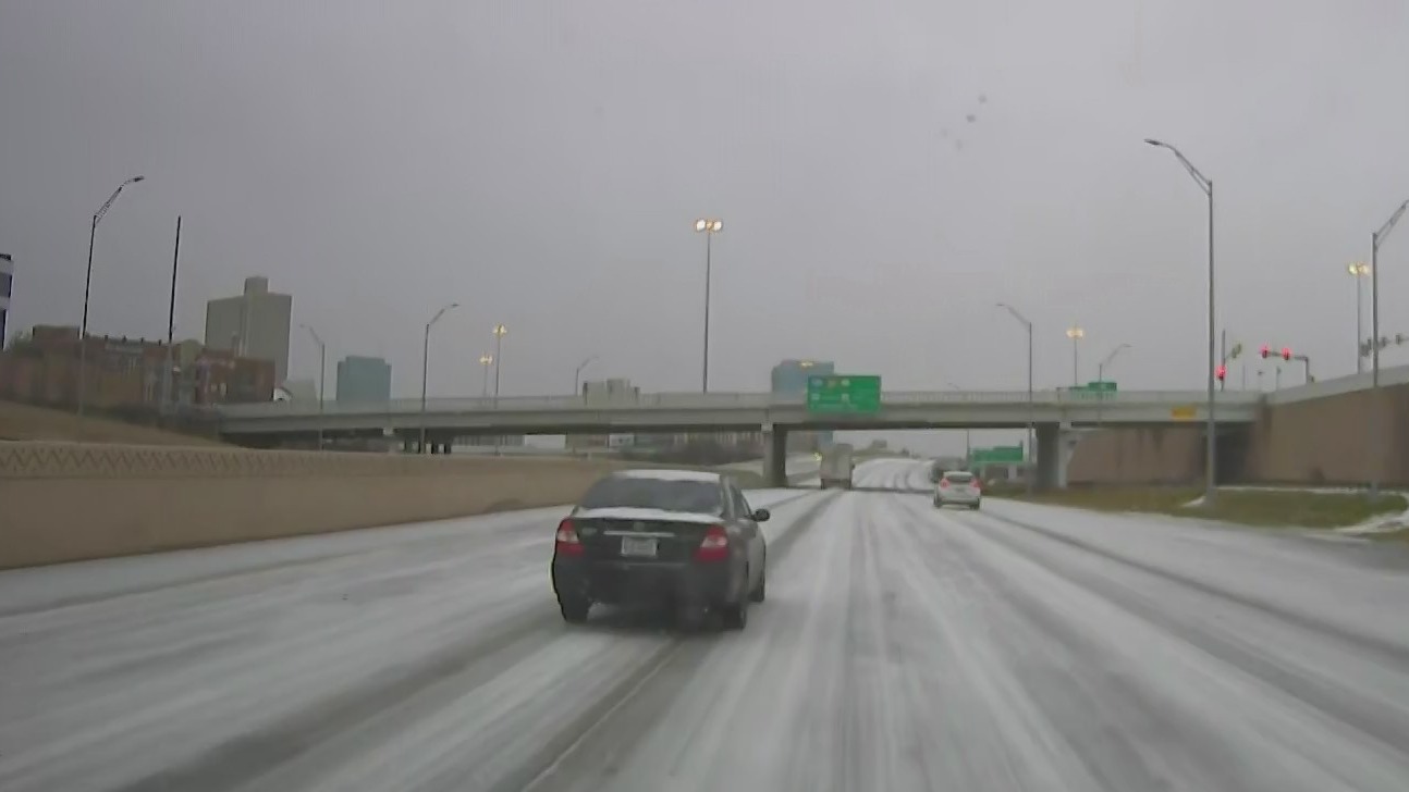 Freezing rain, sleet begins to build on roads in North Texas as winter ...