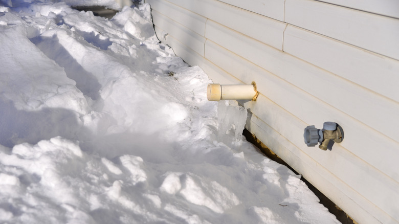 Plumbers warn: Do this before a freeze to protect your outdoor plumbing ...
