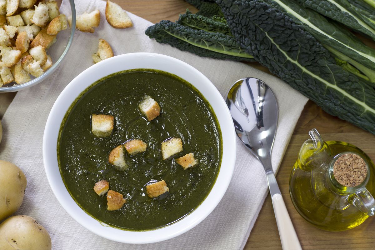 Kale cream soup