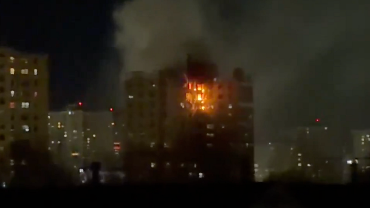 New York's Bronx high-rise erupts in flames after suspected gas ...