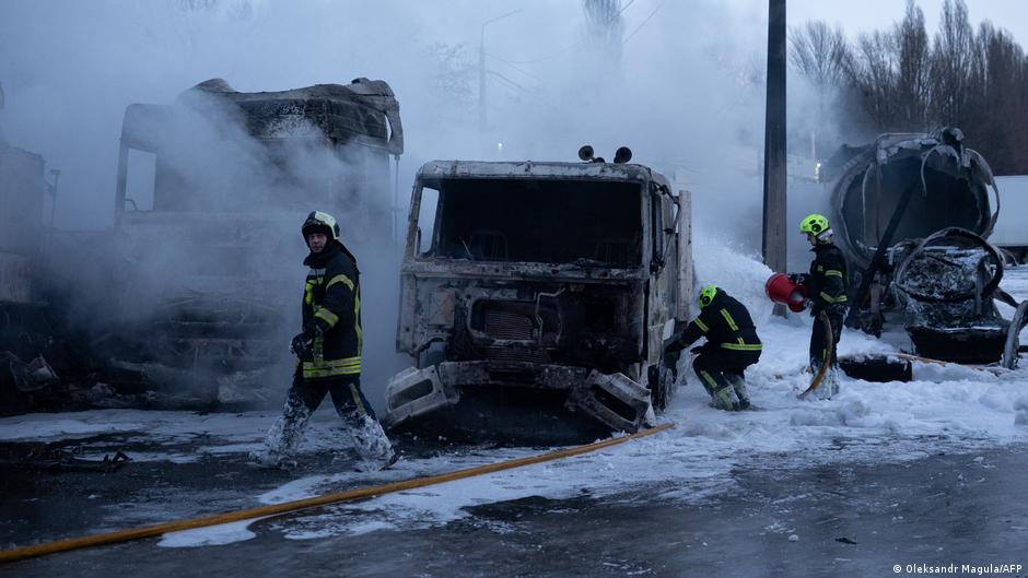 Ukraine updates: Russia hits Kyiv, Kharkiv, amid peace talks