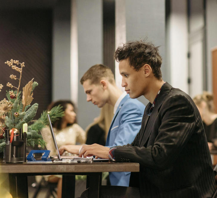 I refuse to pay for work trip expenses out of my own pocket—HR got involved