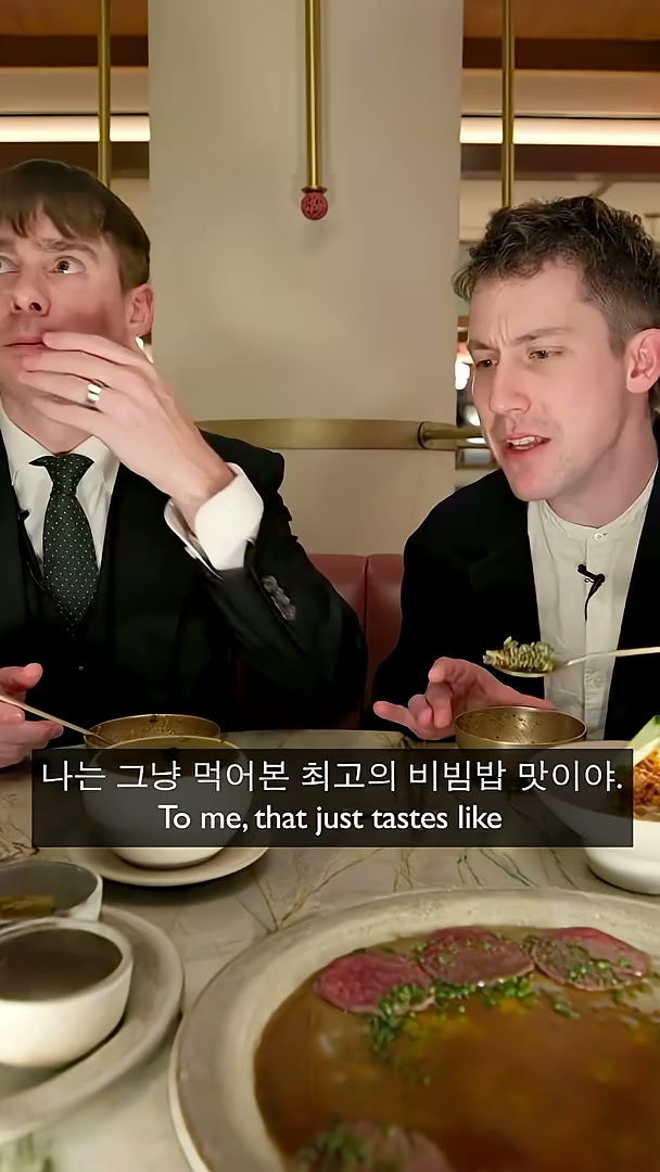 British foodies try Oiji Bowl: Korean culinary masterpiece review!