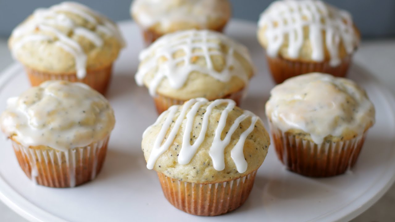 How to make lemon poppy seed muffins | Easy homemade muffin recipe