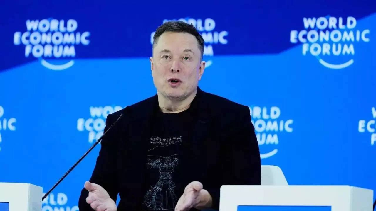 BlackRock CEO ends WEF 2026 with a quote from Elon Musk: It is better ...