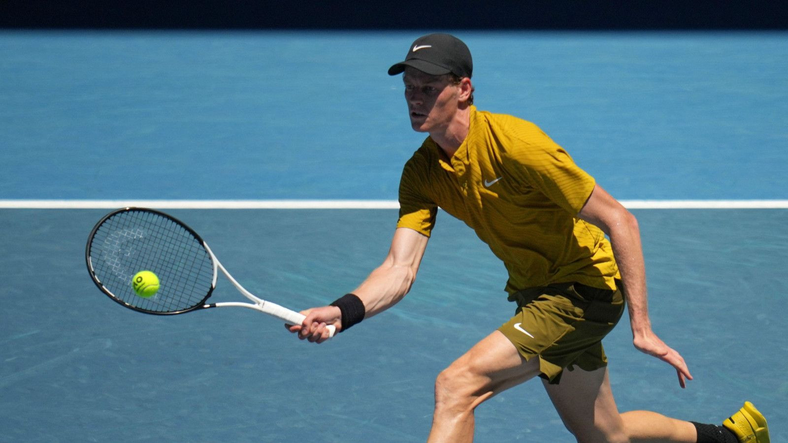 Jannik Sinner survives heat to reach Australian Open fourth round
