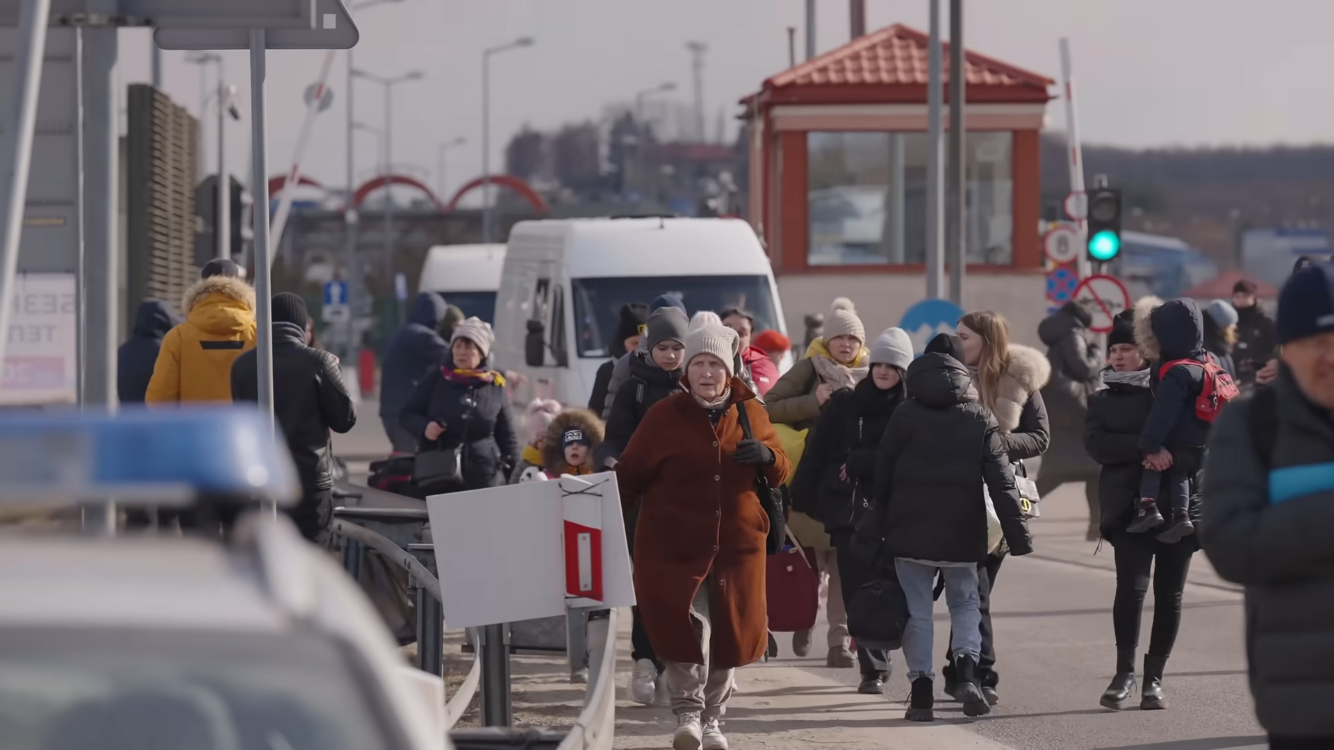 This was how the Ukrainian border stopped men - and split families