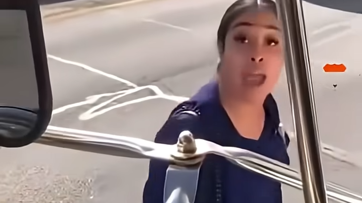 Karen nurse smashes truck driver’s window in road rage