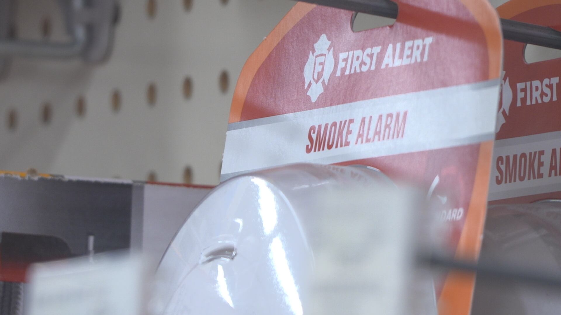 Fire officials urge smoke alarm installation after 10 Louisiana deaths