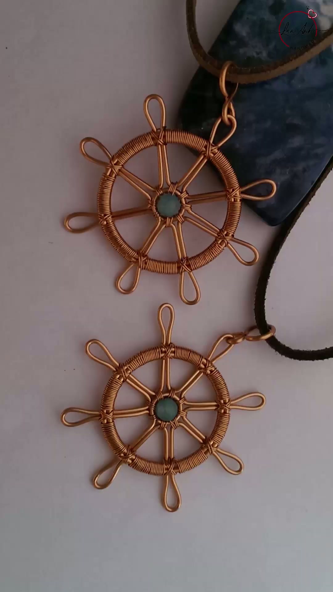 Making copper wire ship wheel pendant with small stone #shortsvideo # ...