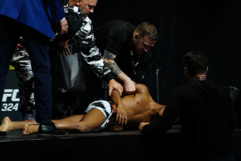 ABC David Muir fans stress 'he's lucky to be alive' after shock ...